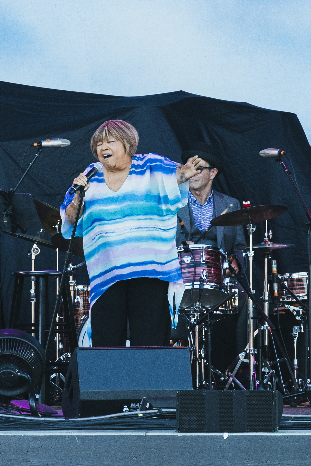 Mavis Staples Opens For Bonnie Raitt At The Ledge Amphitheatre The